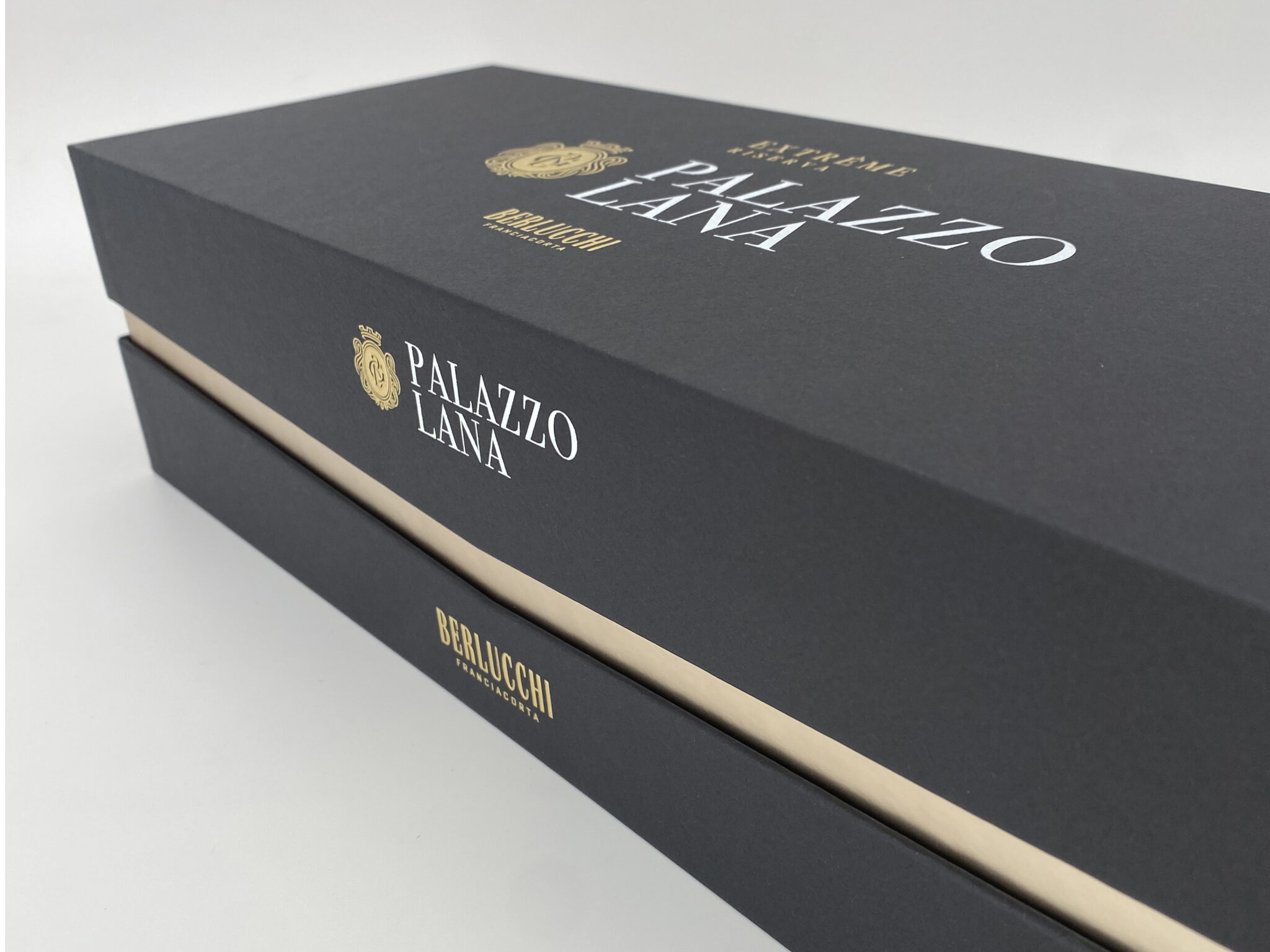 Pozzoli dresses the precious Palazzo Lana Extrême Riserva 2013 by ...